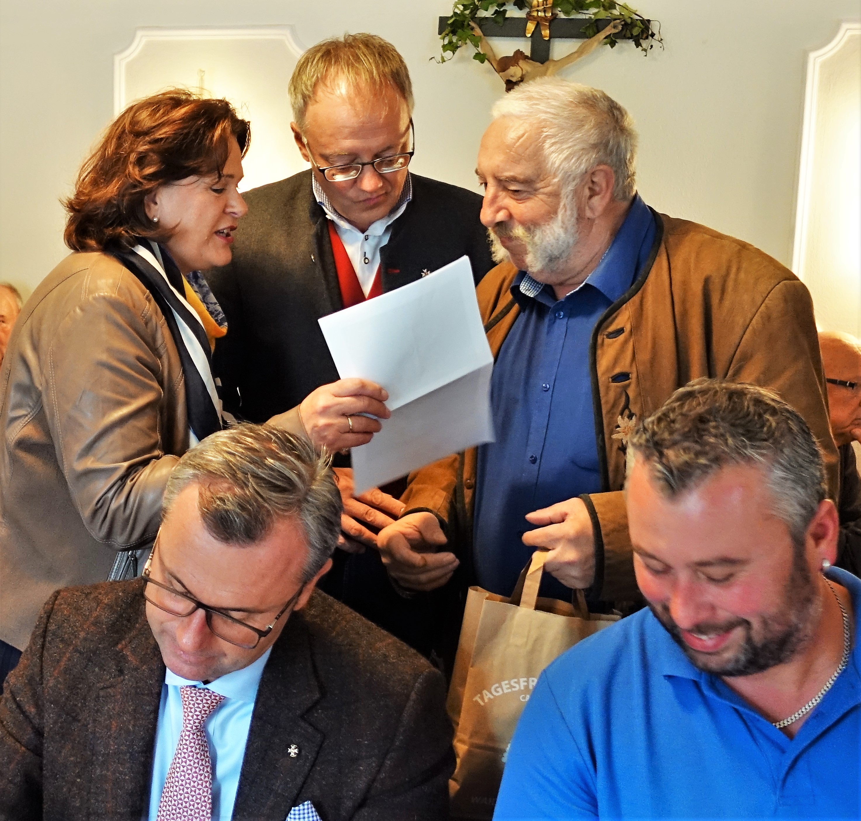 Manifest 2017 Hofer Mühlberghuber Marko – Gut zu wissen